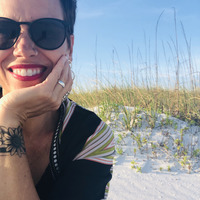 Nicole Holland - The United States (160 books)