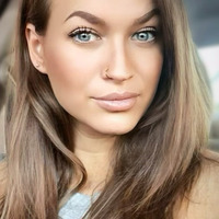 Kelli Hanson - The United States (306 books)