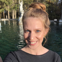 Emily Stevens (2,305 books)