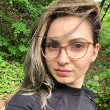 Ioana Frincu - Romania (38 books)