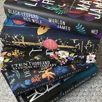 Lisa (the.running.bookworm) - Essex, The United Kingdom (1,084 books)