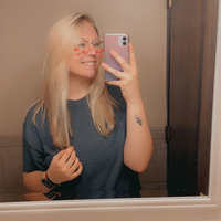 Cheyenne Graves - New York, NY (737 books)