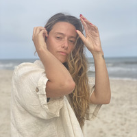 HALEY JAKOBSON - Brooklyn, NY (189 books)