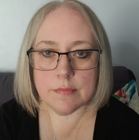 Sharon - Dudley, The United Kingdom (2,690 books)