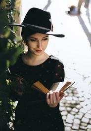 Andreea Maties - Bucharest, 10, Romania (582 books)