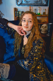 Katherine Beard (121 books)