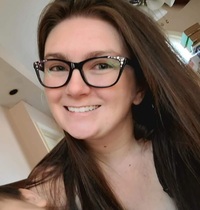 Heather Flores (shelfindulgencereads) (3,278 books)