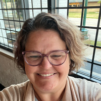 Stephanie Hess - The United States (96 books)