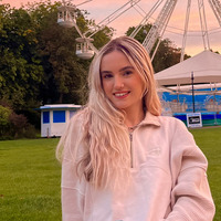 Louise Lenaghan - Melbourne, Australia (570 books)