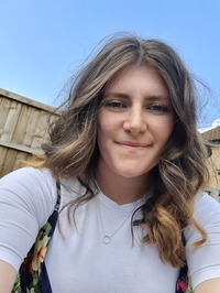 Chloe Griggs - Bolton, B1, The United Kingdom (104 books)