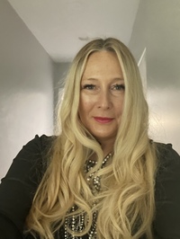 Liza Williams - The United States (604 books)