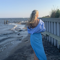 Brooke Ackerman - Bayport, NY (130 books)
