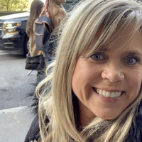 Carrie Cook - Franklin, KY (439 books)