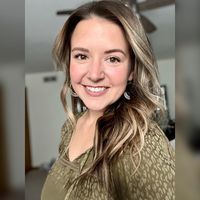 Lindsey Jackson - East Lansing, MI (6 books)