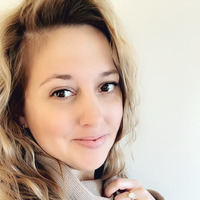 Jennifer Landry - Moncton, NB, Canada (708 books)