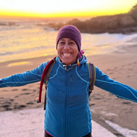 Julia Hazel - Portland, ME (1,030 books)