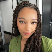 Jaliyah - Boston, MA (71 books)