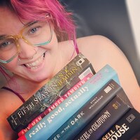 Angie - Portland, OR (3,518 books)