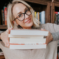 Meagan (Meagansbookclub) (meagansbookclub) (1,773 books)