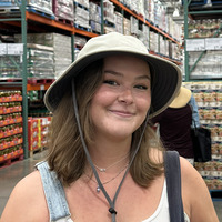 Katie Lever - Waianae, HI (61 books)