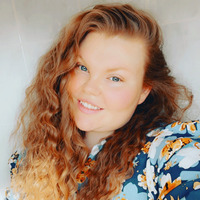 Helen Oakes (helennnlouise18) - Doncaster, The United Kingdom (4,153 books)