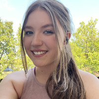 Kaitlyn Grace - The United States (98 books)