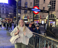 emily laymon - Fort Myers, FL (305 books)