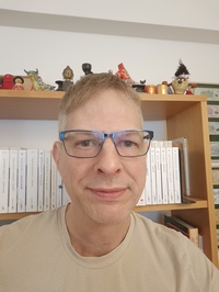 Christopher - Paris, France, France (1,520 books)