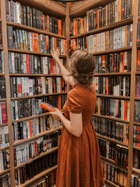 Beth McCallum (bethsbookshelf) - Glasgow, The United Kingdom (6,152 books)