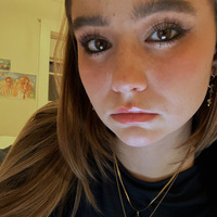 Emma Olsen - Fredrikstad, 13, Norway (12 books)