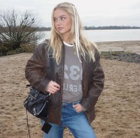 ella ୨୧ (698 books)