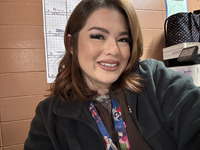 Alexis Nguyen (aleexisbriaanne) - The United States (103 books)