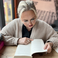 Keri Between Pages - The United States (1,942 books)