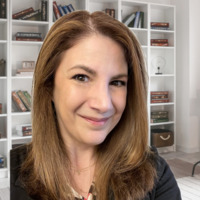 Suzi (Lil Bit Reads) (suzim) (2,626 books)