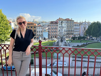 Ana Filipovic - Serbia (121 books)