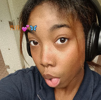 Mia Lockhart (mia_shannon19) - The United States (1,700 books)