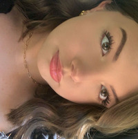 Alyssa Robyn 笠 - Hyden, KY (1 book)