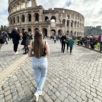 Monica Lewellen - The United States (72 books)