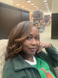 Adrienne Young - The United States (1,108 books)