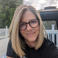 Eileen Tuite - Bridgeport, CT (764 books)
