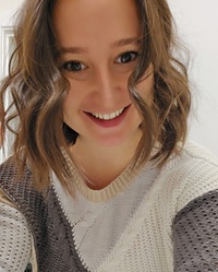 Kayla Morrison - Kelowna, BC, Canada (440 books)