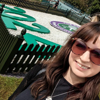 Stacey Fenton - London, E3, The United Kingdom (425 books)