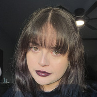 nicole - Riverside, CA (375 books)