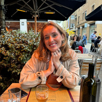 Imogen Little - London, The United Kingdom (1,123 books)