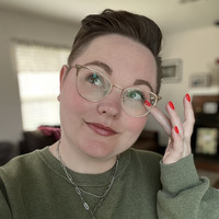 Emily Masters (emilyjmasters) (2,880 books)