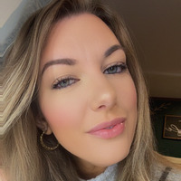 Ashley Miller - The United States (471 books)