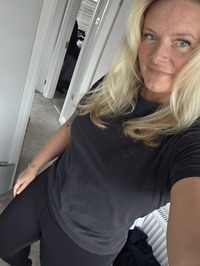 Sally Robson - London, H9, The United Kingdom (135 books)