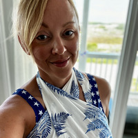 britt_brooke (2,608 books)